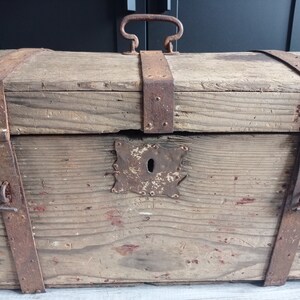 Large Rustic Storage Chest, Antique Wooden Big Stroage Chest Box ...