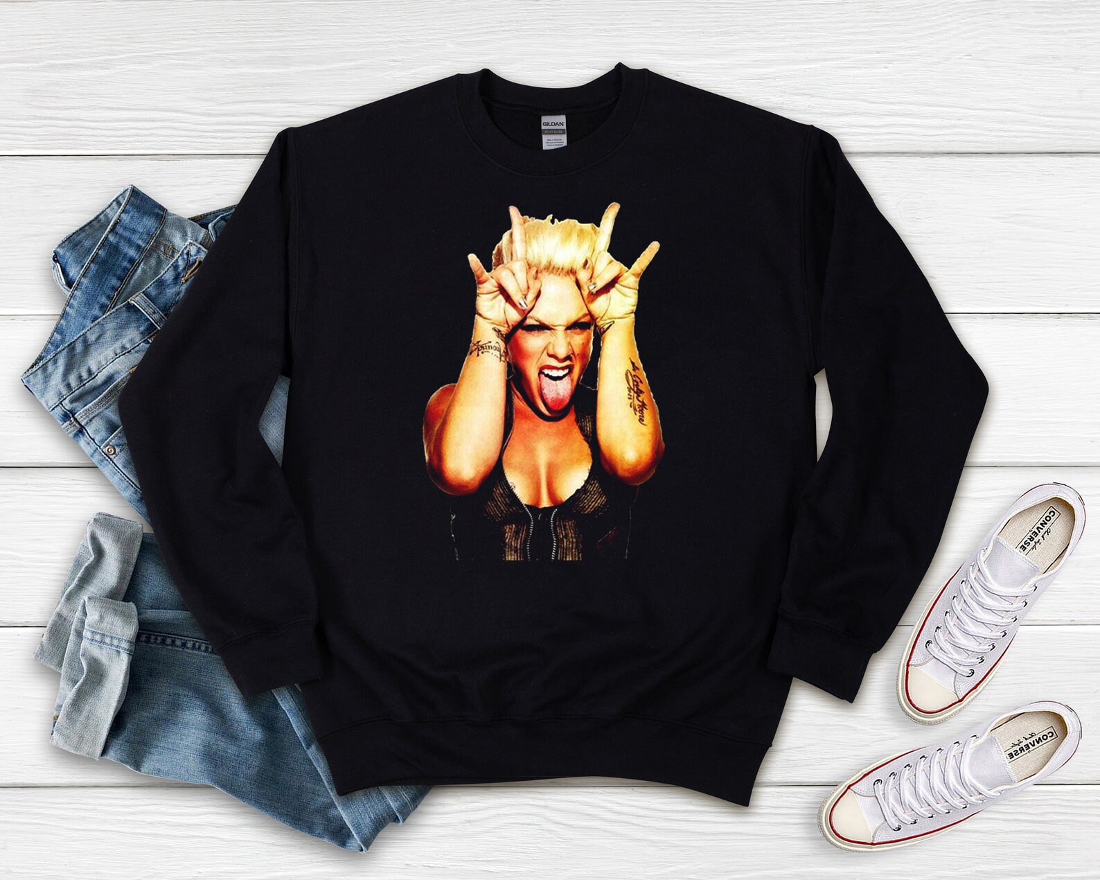 Pnk Singer T Shirt Pink Pnk Singer T Shirt Alecia Beth T Shirt Pnk