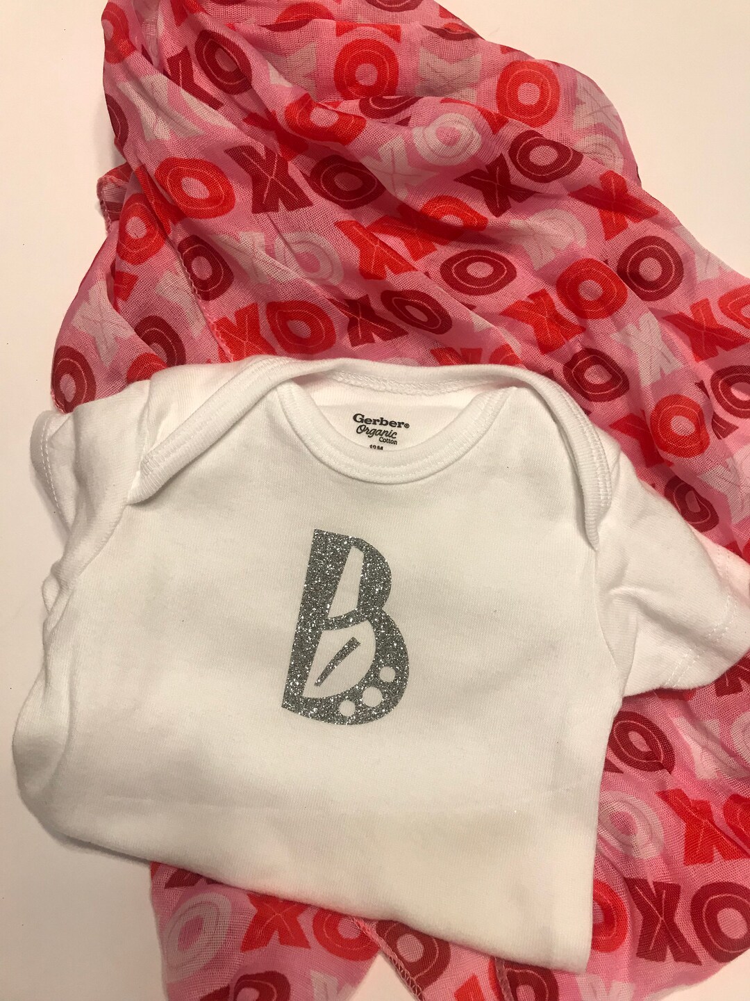 Personalized Monogrammed Onesie in Glitter - Etsy