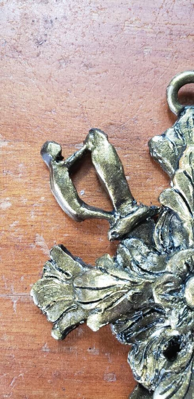 Lady Dimitrescu House Crest Resident Evil: Village Pre-order - Etsy UK