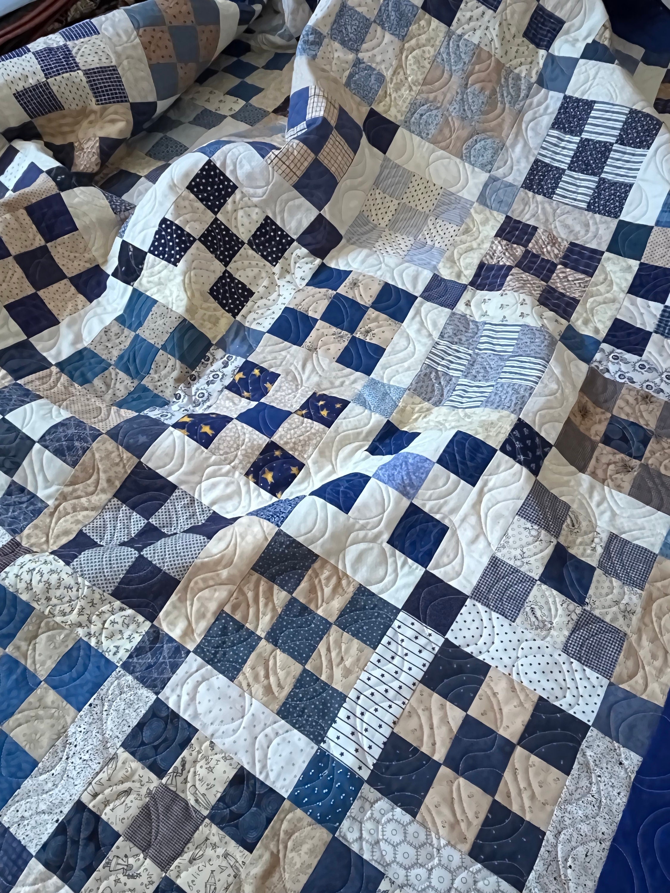 Blue and Cream 9-patch Quilt Set With Cream Sashing in Between the Blocks. - Etsy