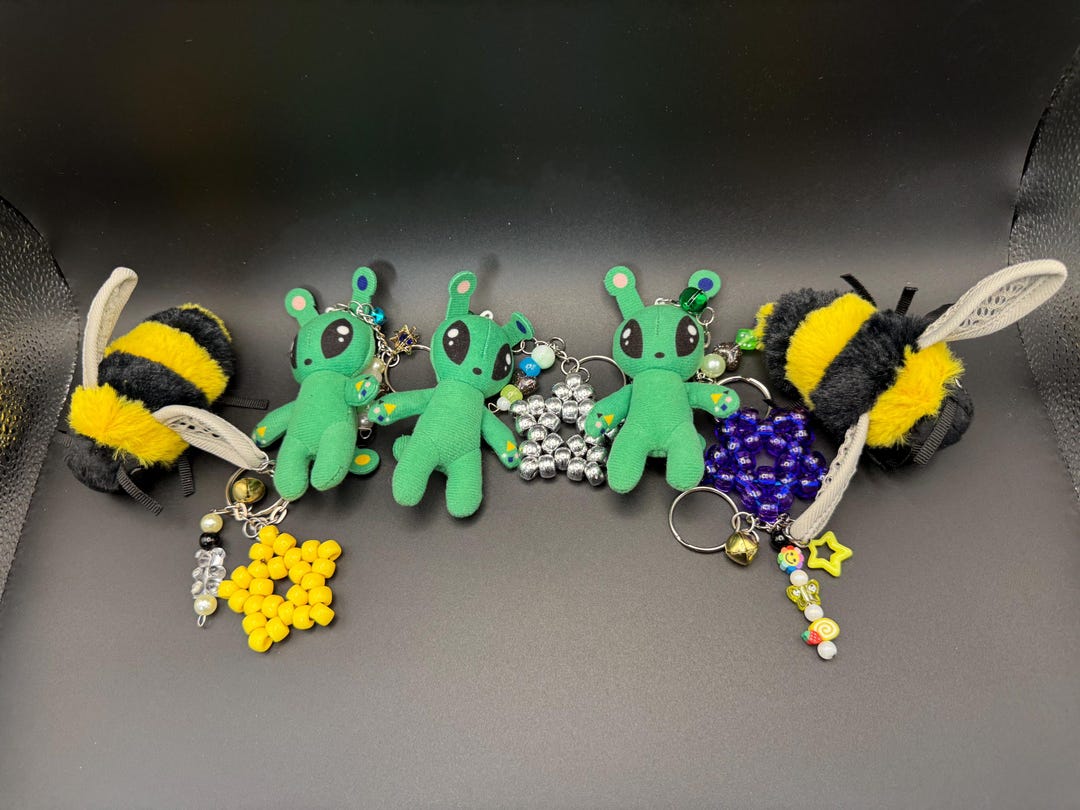 Mini Plushie Keychains Alien and Bee Cute Kidcore Handmade Keychain - Etsy