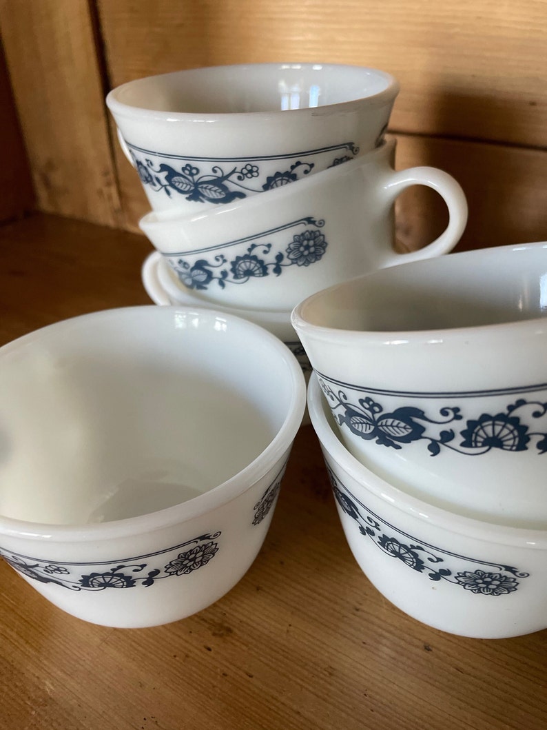 Pyrex Old Town Blue Milk Glass Cups Set of 6 Vintage - Etsy