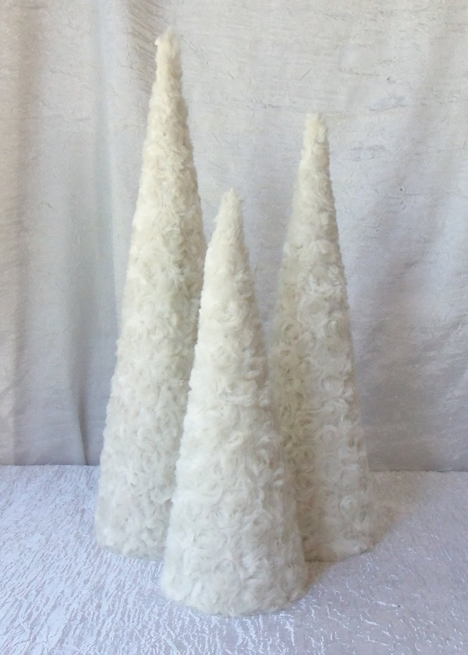Cone Trees, Set of 3, Fur Cone Trees, Elegant Christmas Trees ...