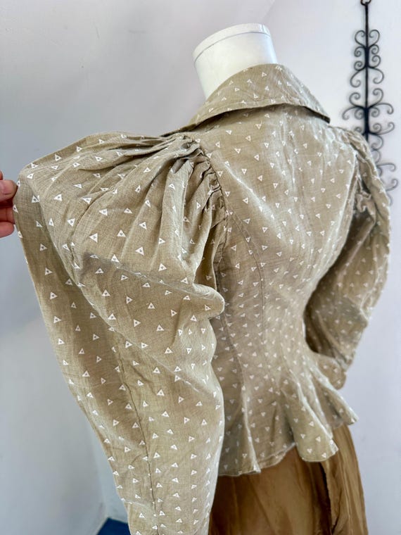 Antique Victorian 1890s Sage Green Calico Jacket Blou… - Gem