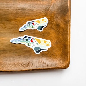 North Carolina State Sticker, Illustrated State of North Carolina Decal ...