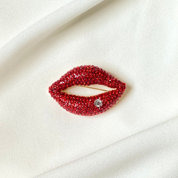Lips Pin - Etsy