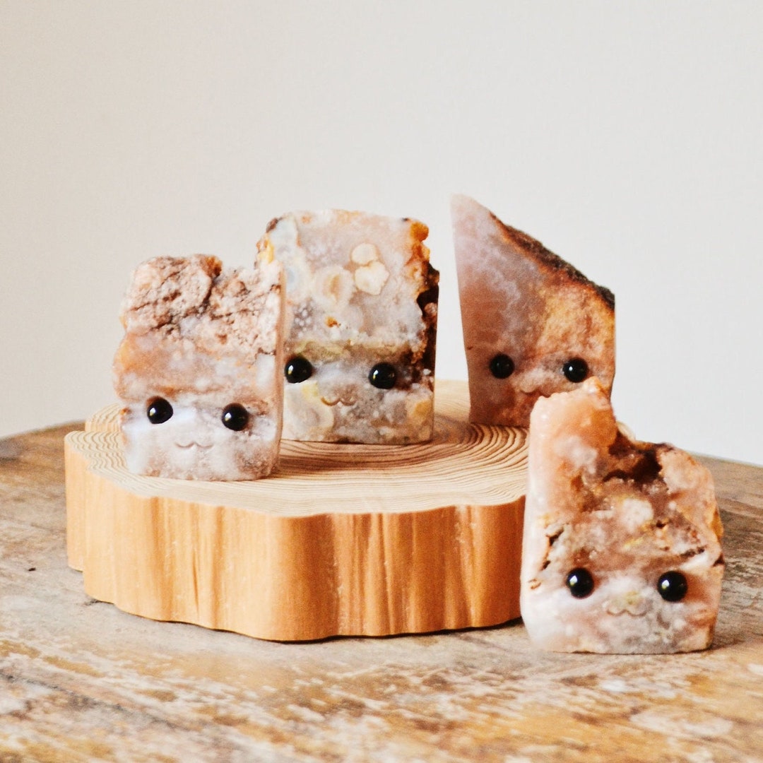 Flower Agate Crystal Pal | Cute Crystal Carving | Crystal Animal ...