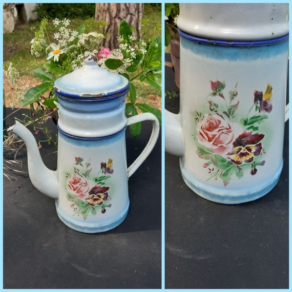 Home & Living Kitchen & Dining 1930s Shabby Chic enamel coffee maker ...