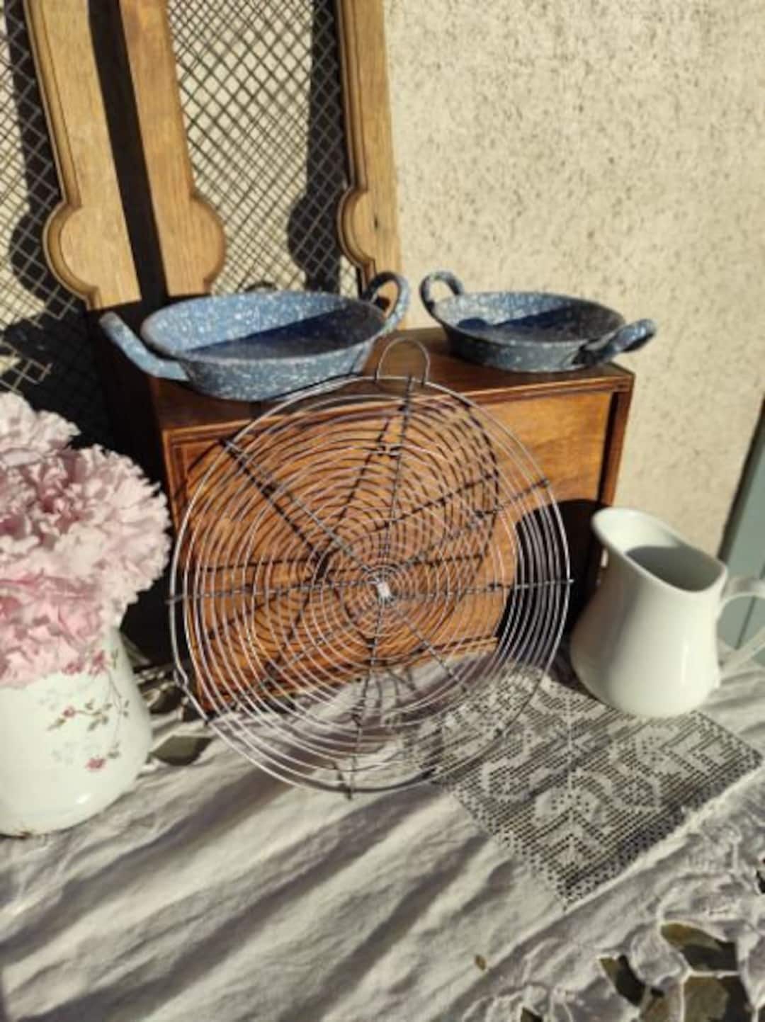 French Vintage Wire Baking Racks Round Wirework Cooling Cooking Pie ...