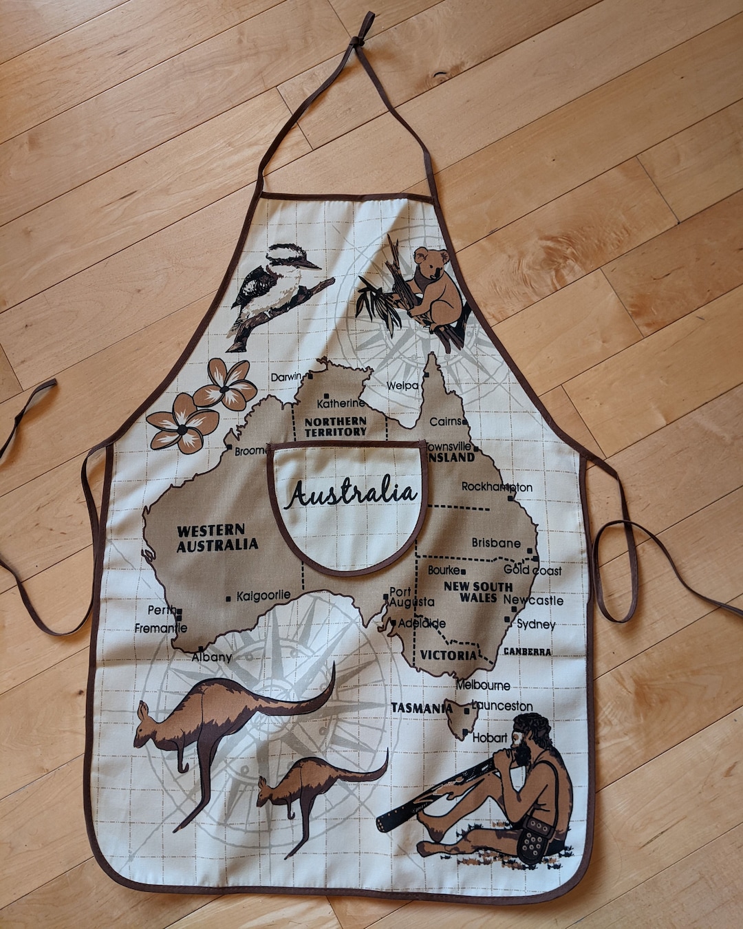 Australian Souvenir Apron With Australian Map, Territories, Cities and ...