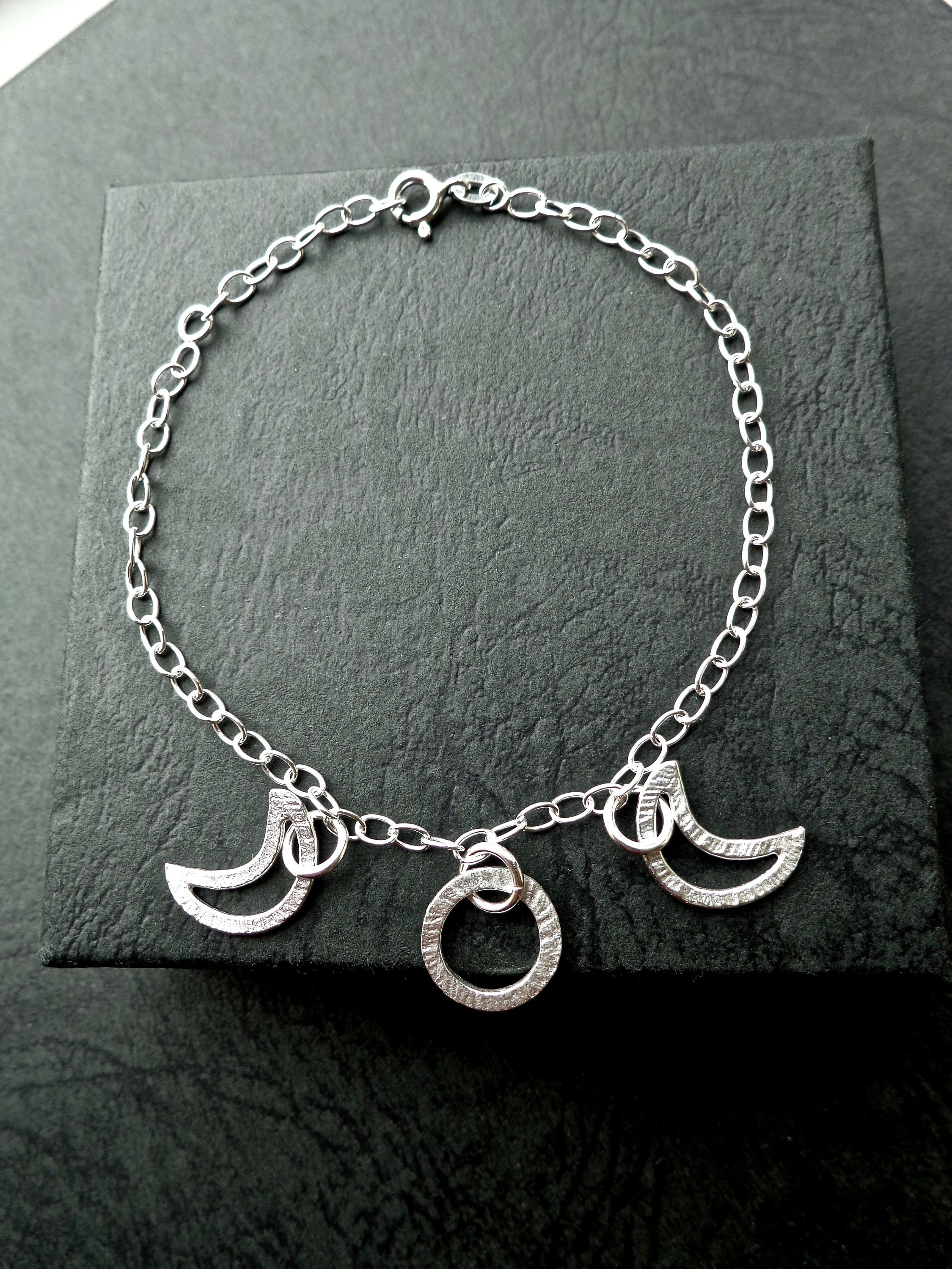 Triple Moon 925 Sterling Silver Oval Link Charm Bracelet. | Etsy