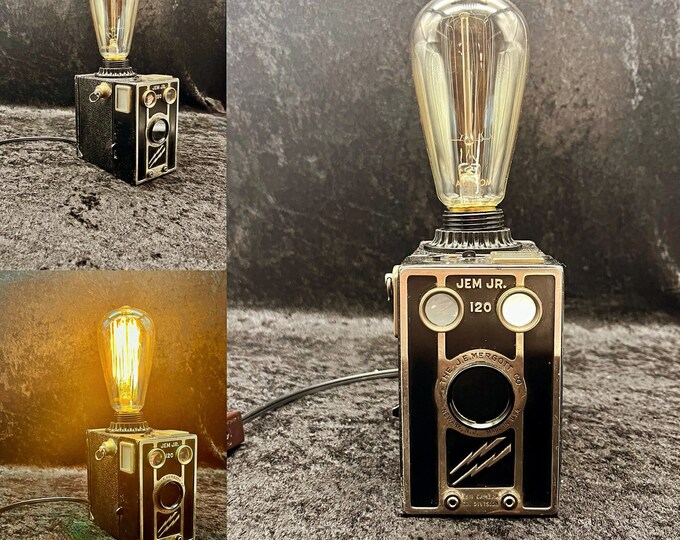 Early 1940s Vintage Box Camera With Edison Bulb - Etsy