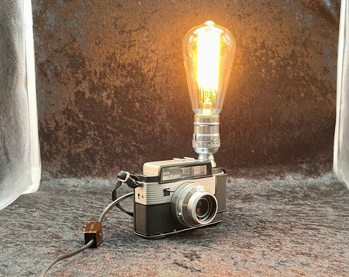 Vintage Kodak 1952 Camera Lamp With Classic Edison Bulb - Etsy