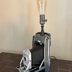 Vintage 1962 Large Polaroid Camera Lamp With Classic Edison Bulb - Etsy