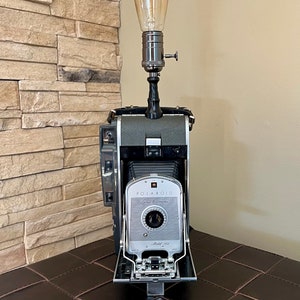 Vintage 1962 Large Polaroid Camera Lamp With Classic Edison Bulb - Etsy