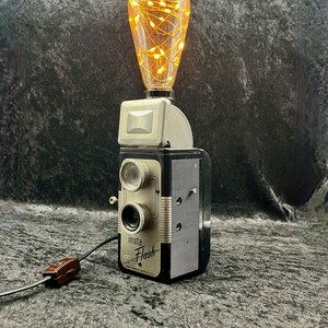 Vintage 1950s Insta Flash Camera Lamp With Fairy Bulb - Etsy