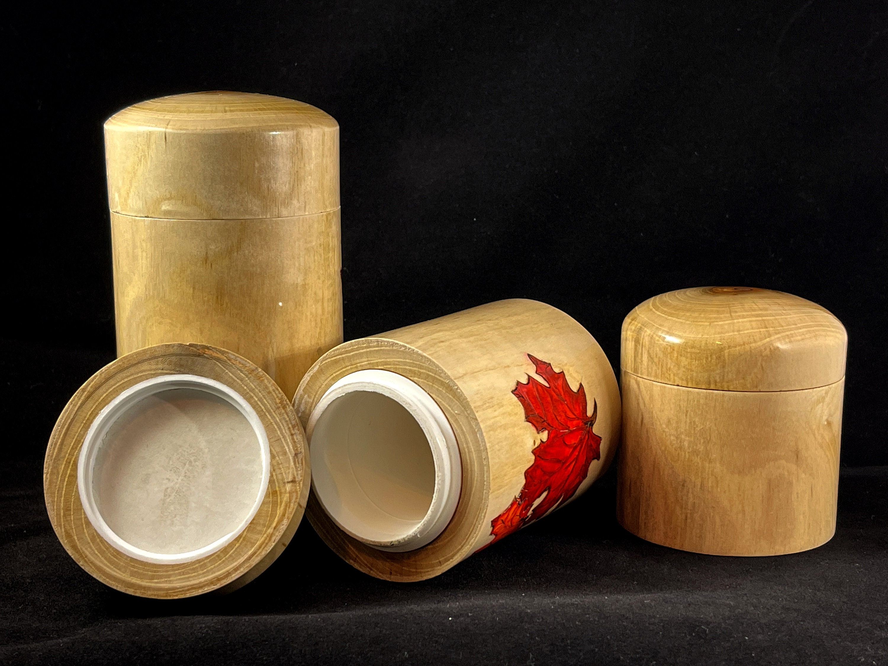 Small Lidded Boxes With Painted Autumn Leaves - Etsy