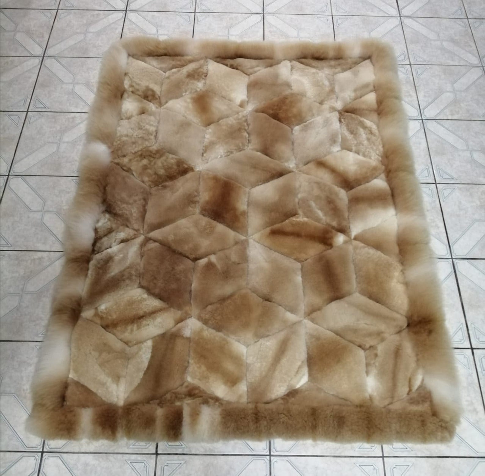 Baby Alpaca Fur Rug. Cubic Design. Handmade in Peru. AR0134 - Etsy
