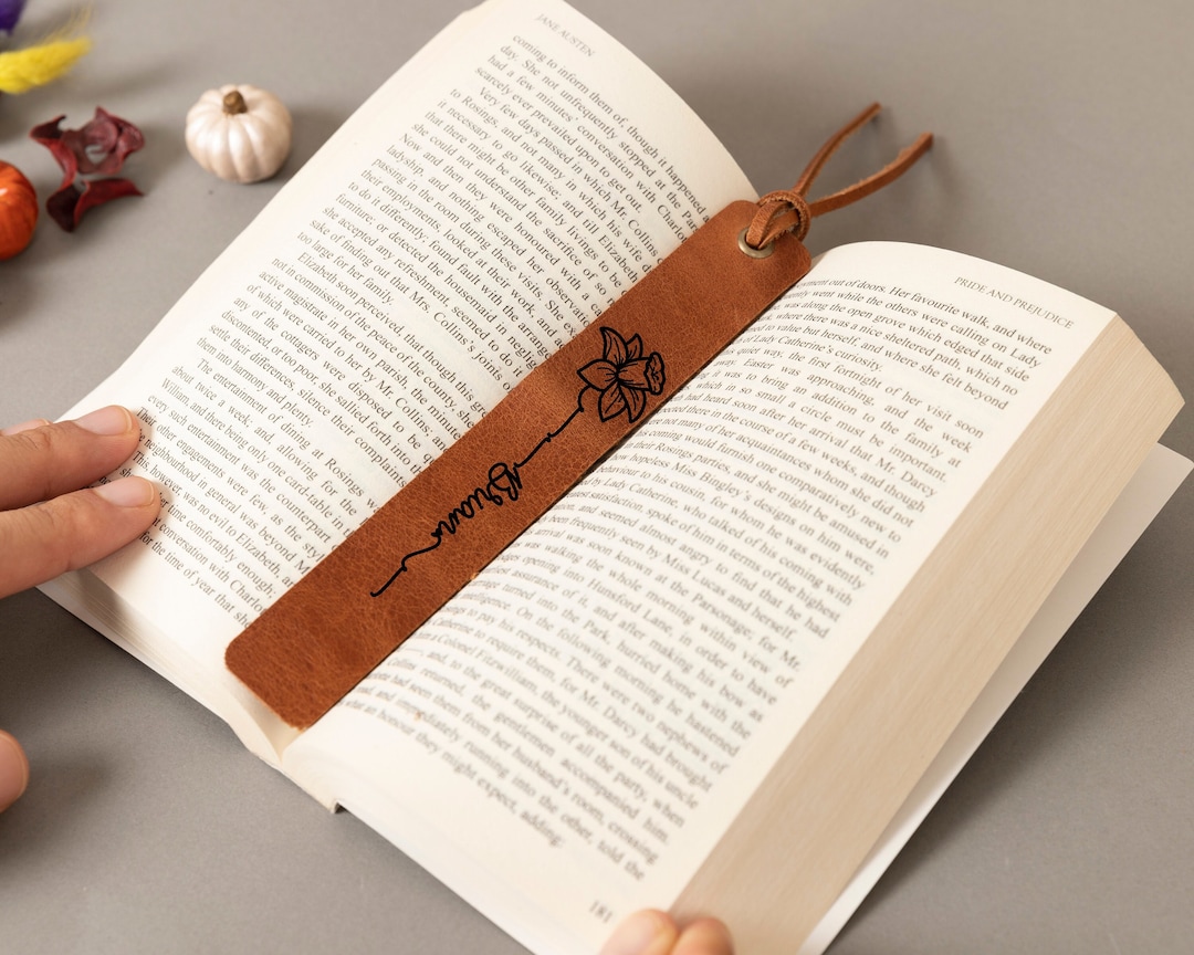Birth Flower Leather Bookmark Personalized, Custom Bookmark for ...