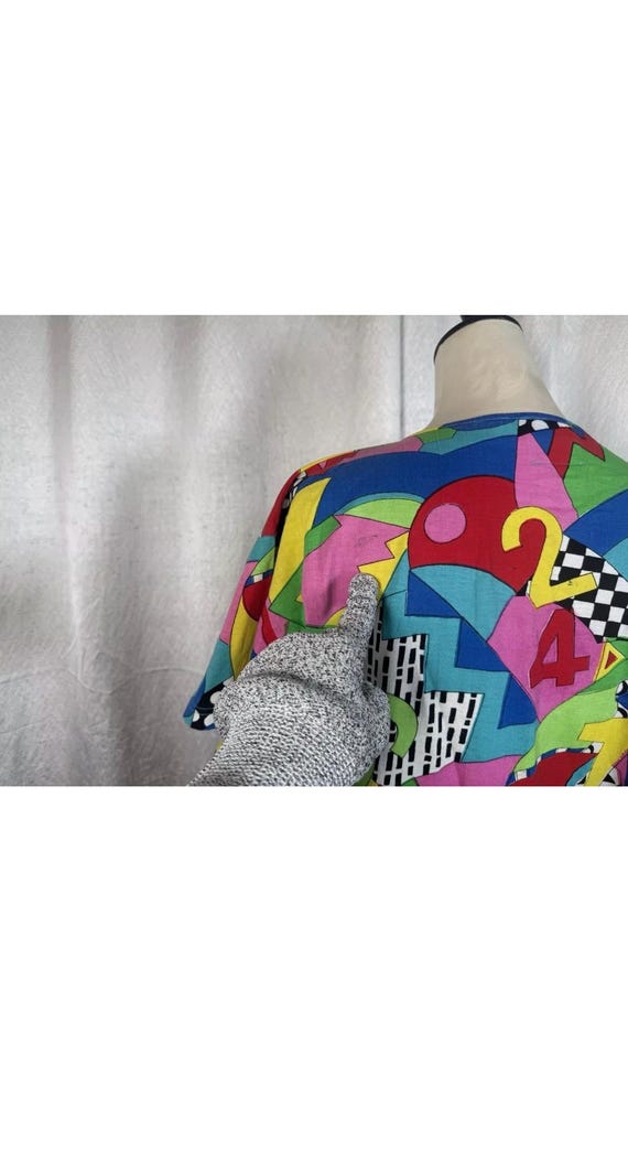Vintage & Retro Sz Vibrant Pop Art Graphic All Over P… - Gem