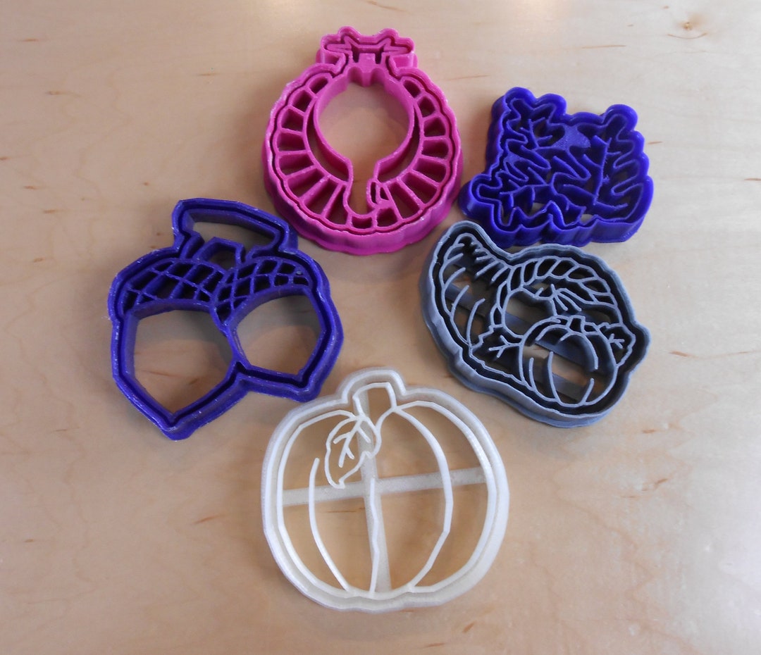 Thanksgiving Cookie Cutters / Chestnut / Cornucopia / Oak / Leaves ...
