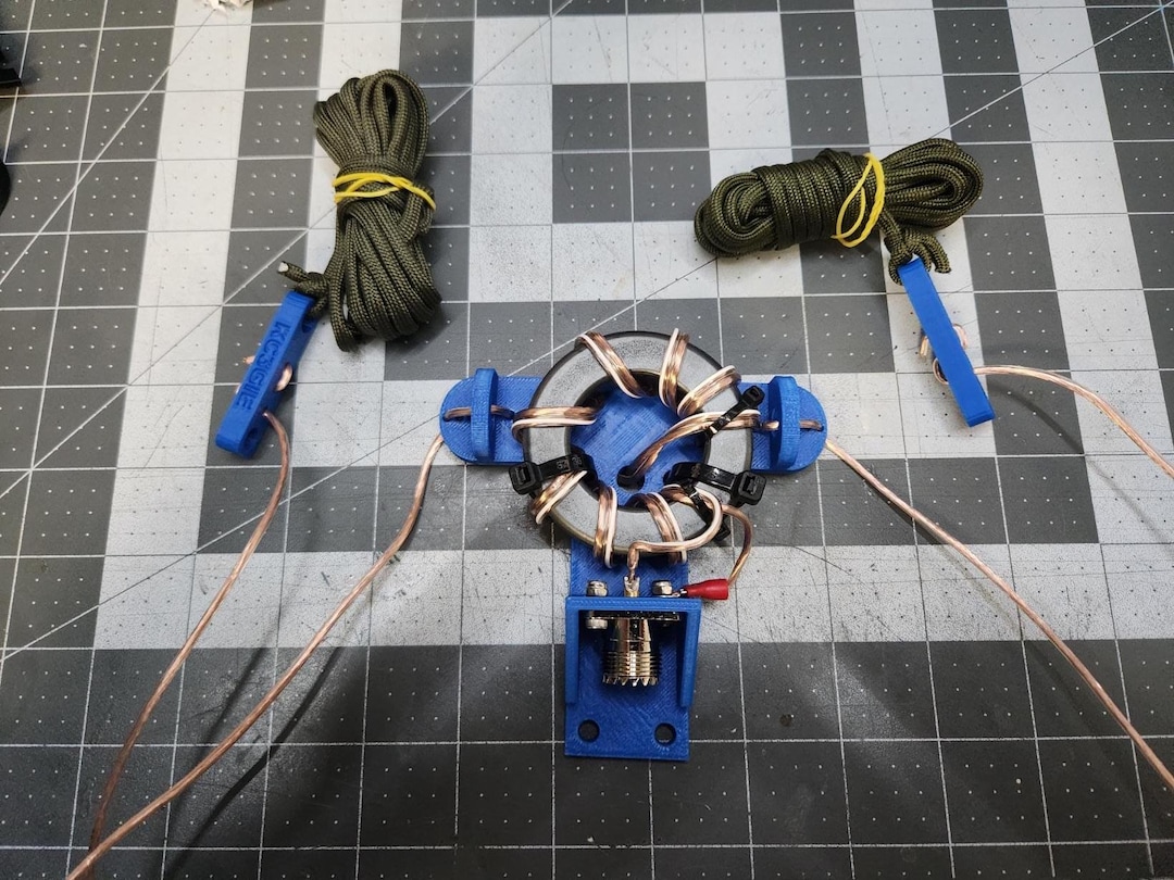 Personalized Dipole Center and Wire Antenna Isolaters V3 - Etsy