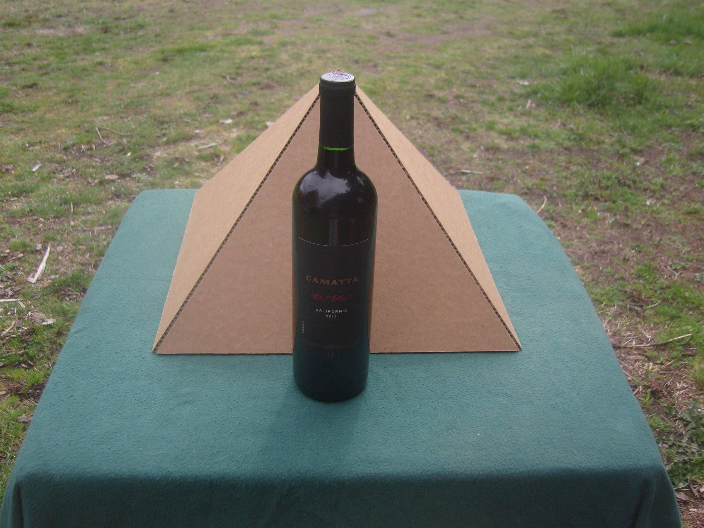 Cardboard Pyramid: the Giza Fold-up Cardboard Pyramid - Etsy