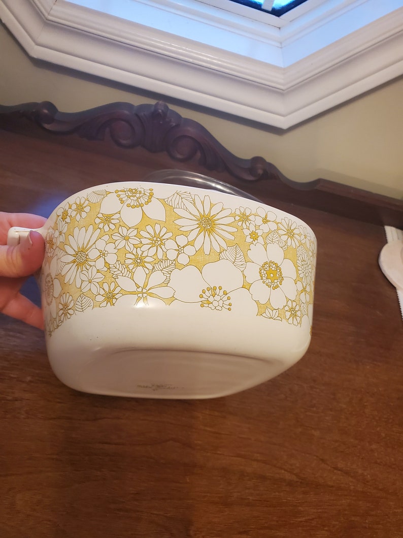 Vintage 2 1/2 Quart Rare Yellow Floral Corningware Casserole - Etsy