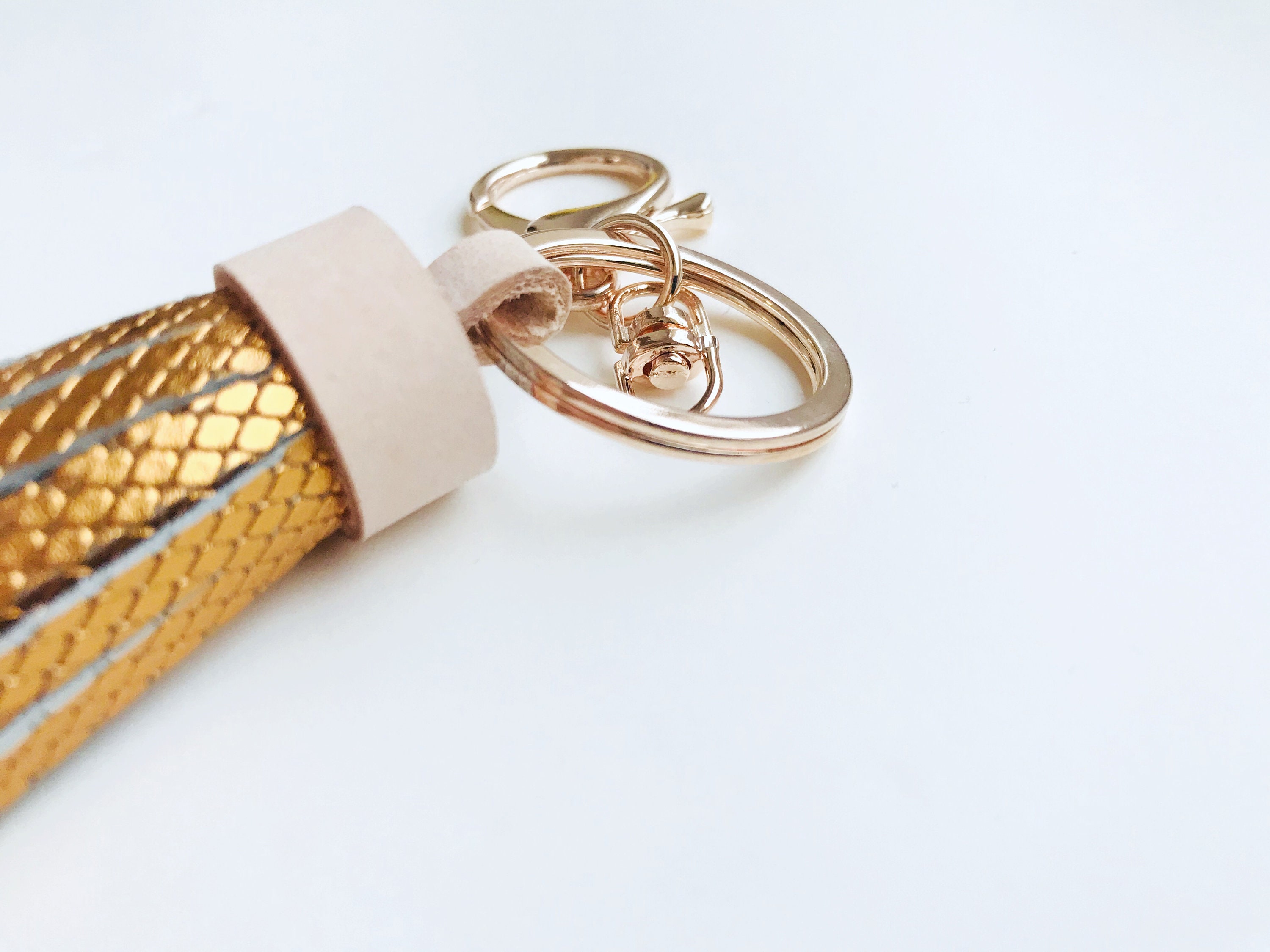 Leather Tassel Keyfob / Small Leather Keychain / Tassel Key - Etsy