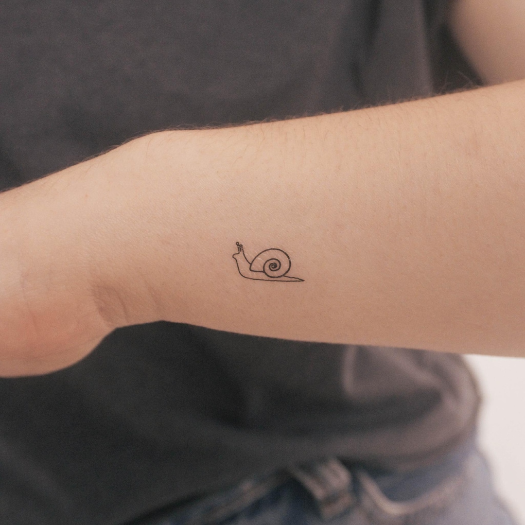 Minimalist Snail Temporary Tattoo (set of 3) - Etsy
