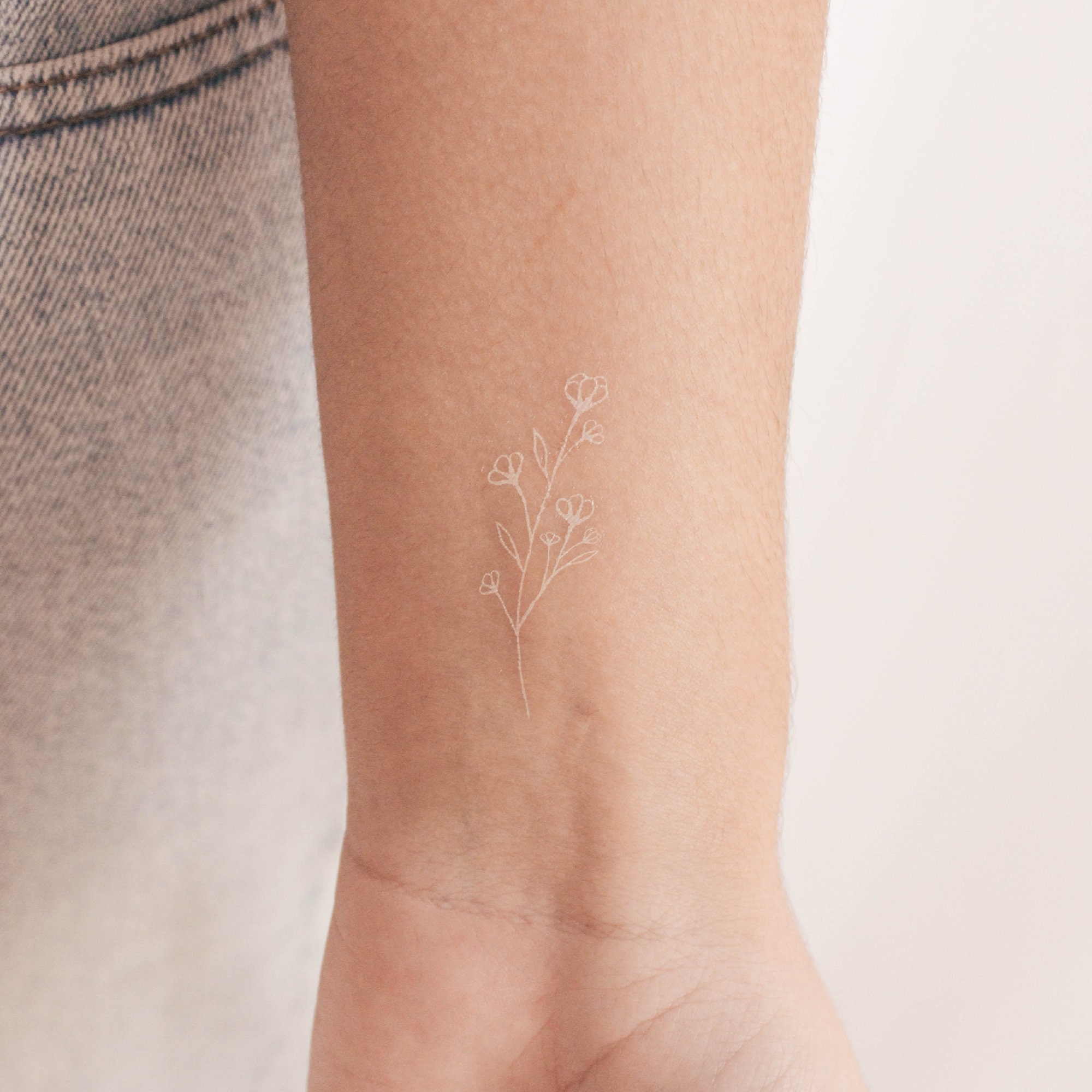 Fake White Tattoos Embody The Spirit Of A Spartan Warrior – Large,
