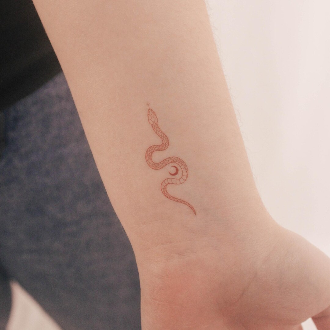 Fine Line Red Snake Temporary Tattoo by Jakenowicz (set of 3) - Etsy
