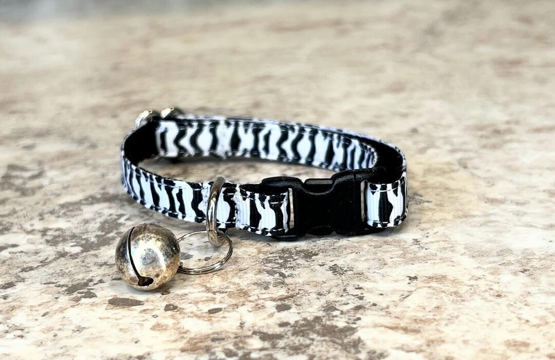 Black and White Zebra Print 3/8 Inch Cat Collar With Breakaway Buckle ...