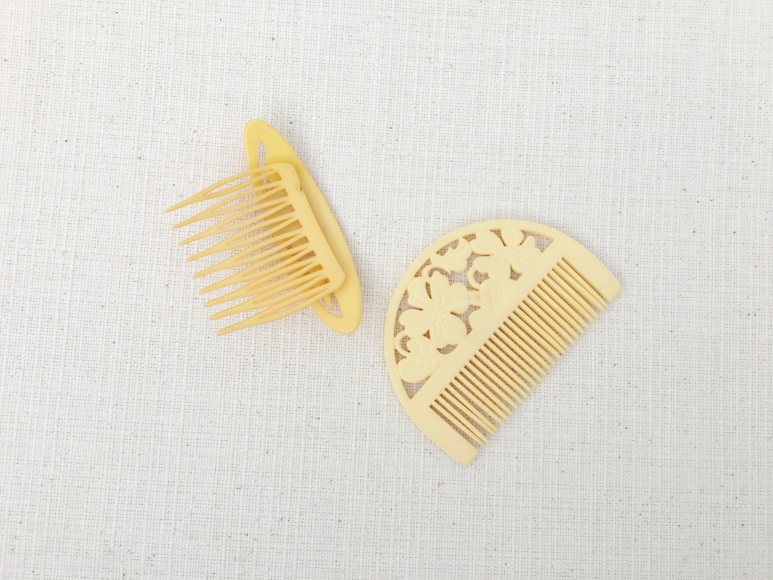 Vintage Japanese Plastic Hair Comb With Floral Design - Etsy