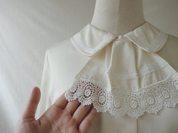 Vintage Cream Ivory Long Sleeve Blouse With Lace Jabo… - Gem