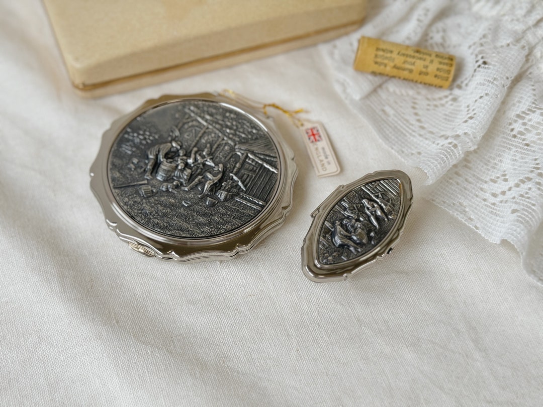 Vintage Stratton Silver Tone Metal Compact and Lipview, Stratton Set ...