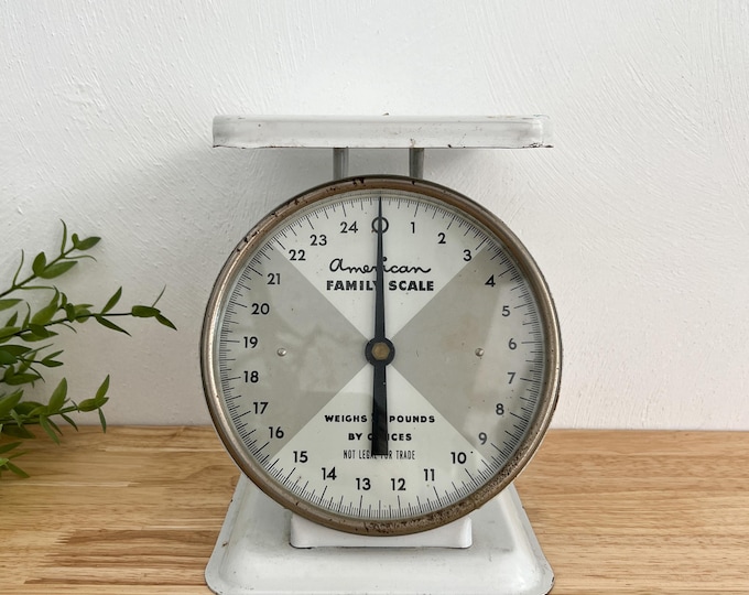 Vintage American White Family Scale | Farmhouse Scale - Etsy