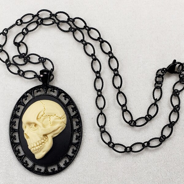 Evil Dead Necklace - Etsy