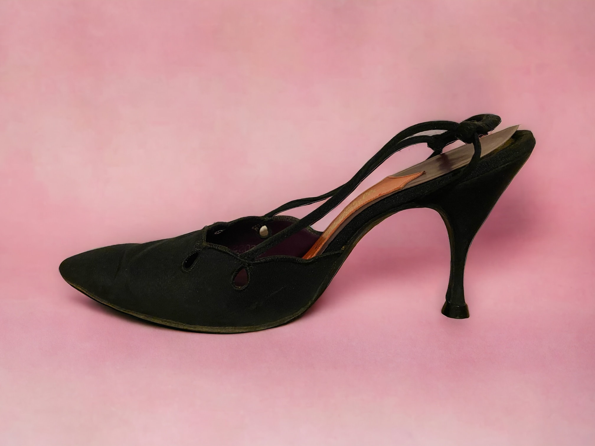 Vintage Schiaparelli 1950s - 1960s Black Kitten Heels in Original Box ...