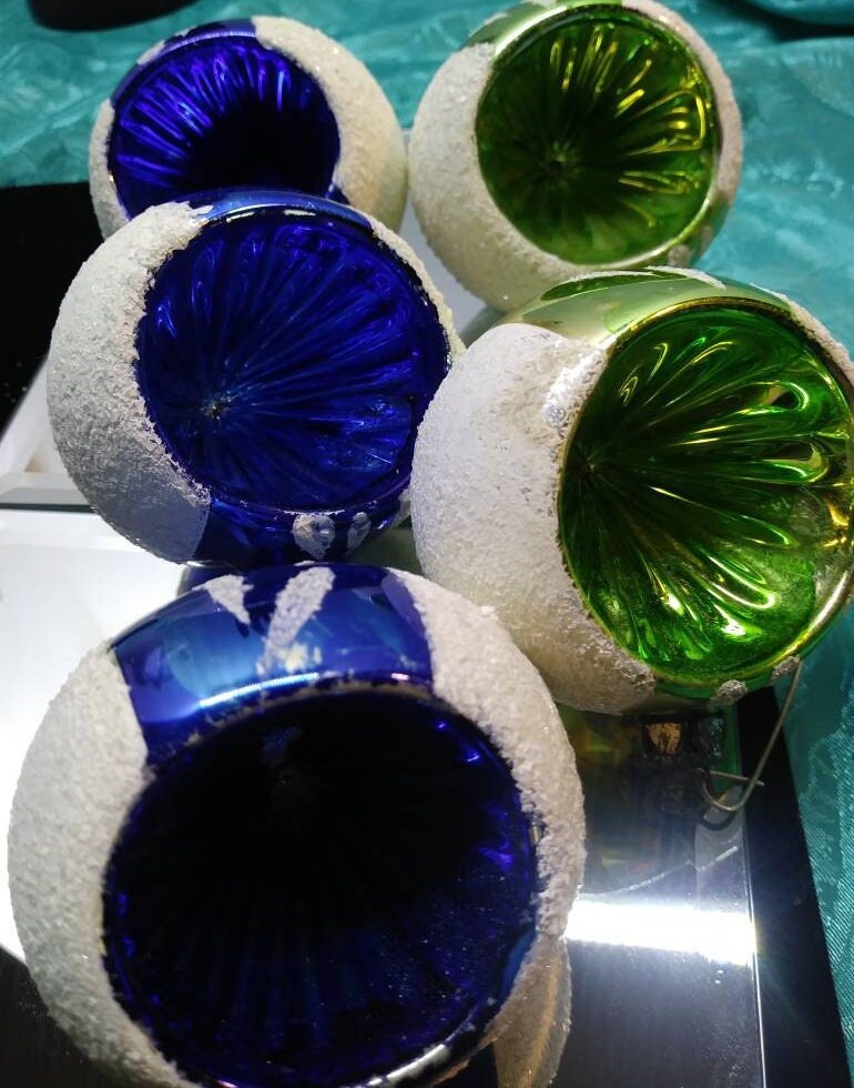 4 Vintage Mercury Glass & Mica Christmas Tree Ornanents in Green and ...