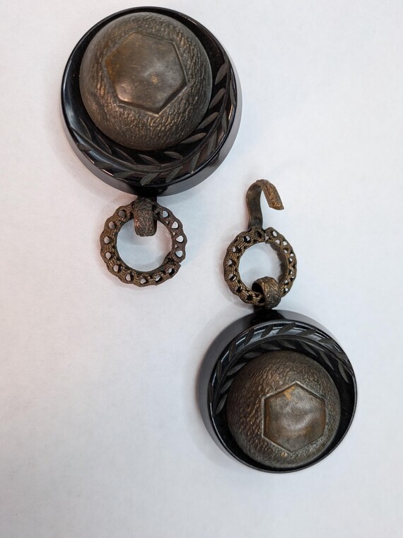 Victorian Cloak Cape Buckle With A Brass Center On A … - Gem