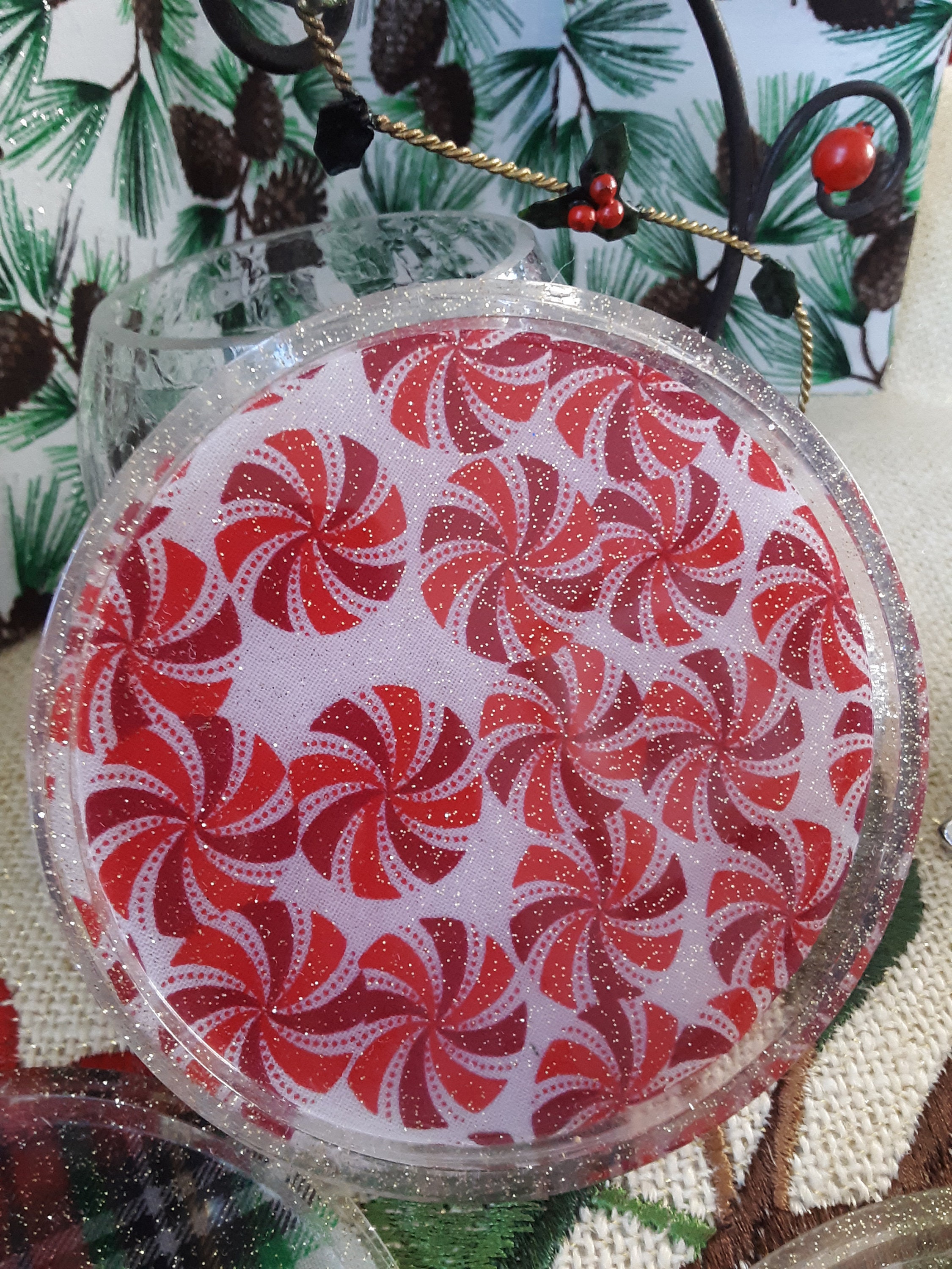 Holiday Coasters. Set of 4 Coasters. Christmas Coasters. Resin | Etsy