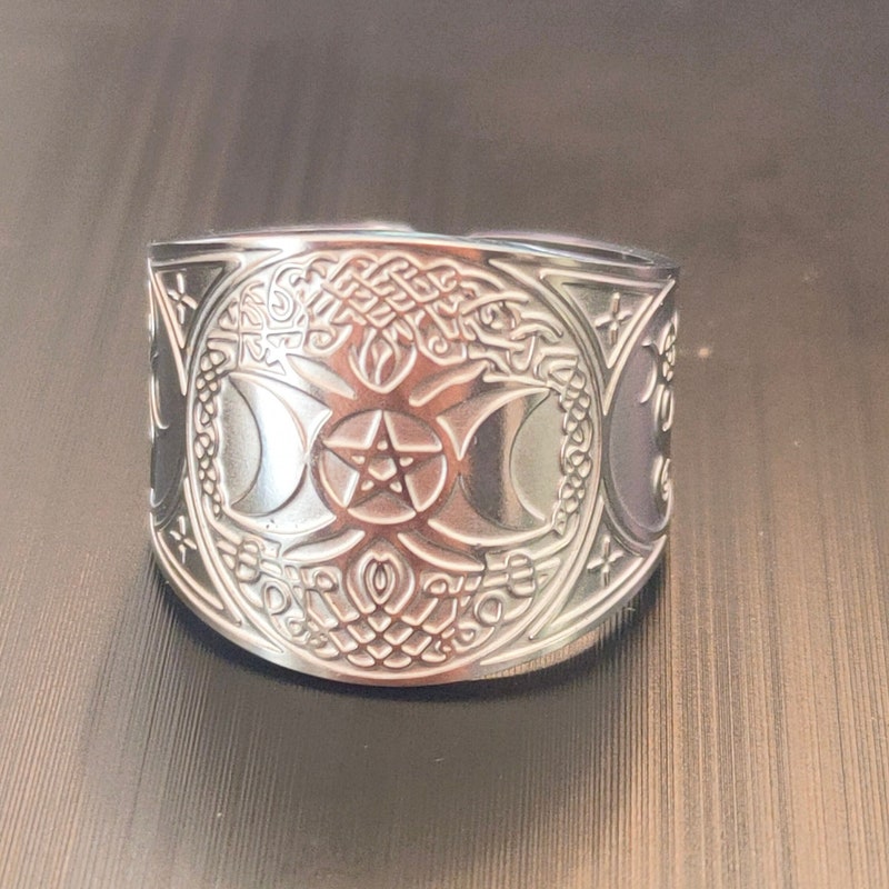 Wicca Ring - Etsy
