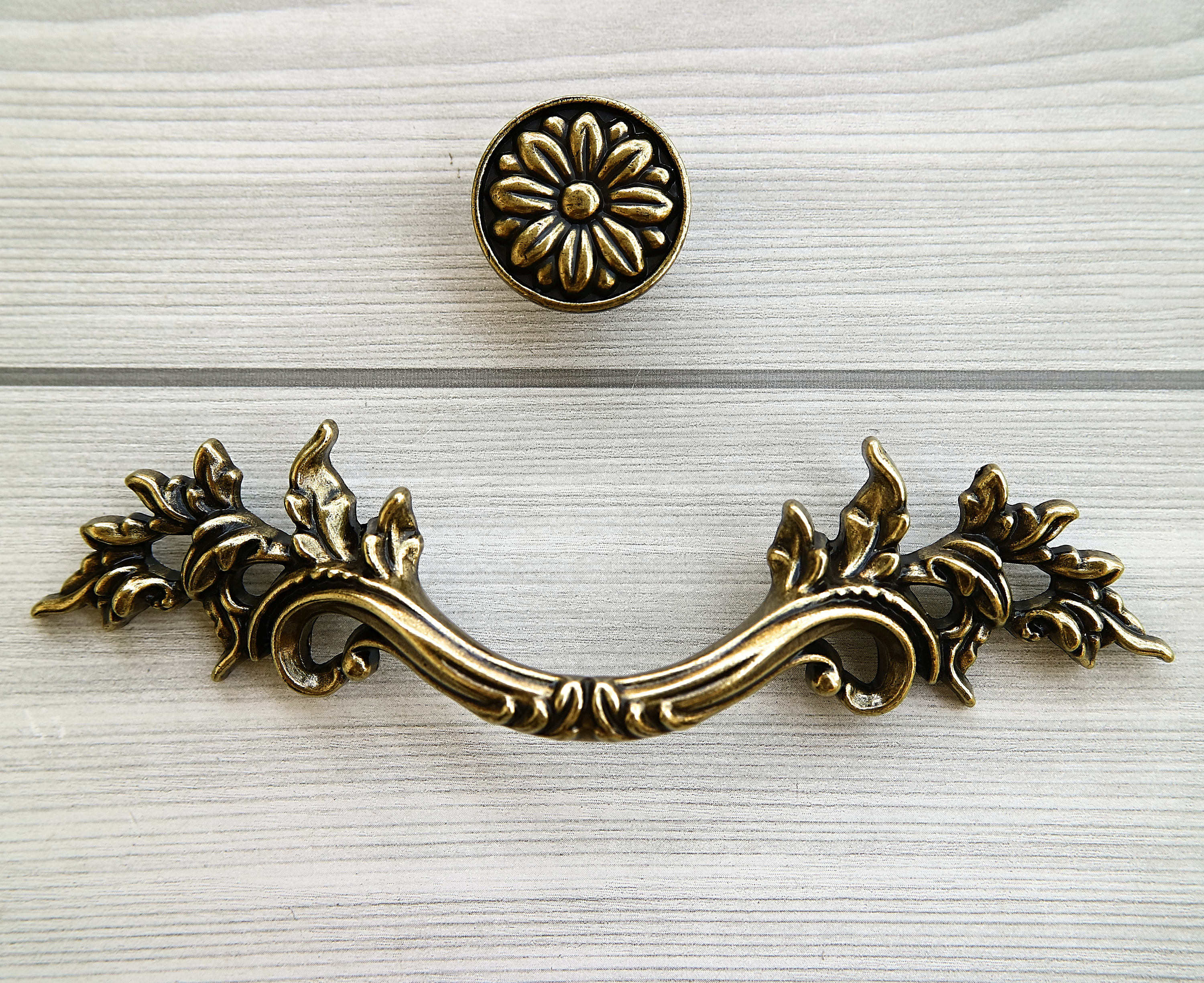 Antique Bronze Funiture Handle Pull Drawer Leaf Handle Flower - Etsy
