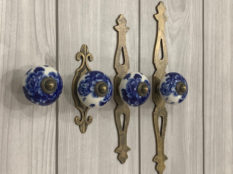 Blue White Ceramic Handle Knob Flower Handle Pull Porcelain Knob ...