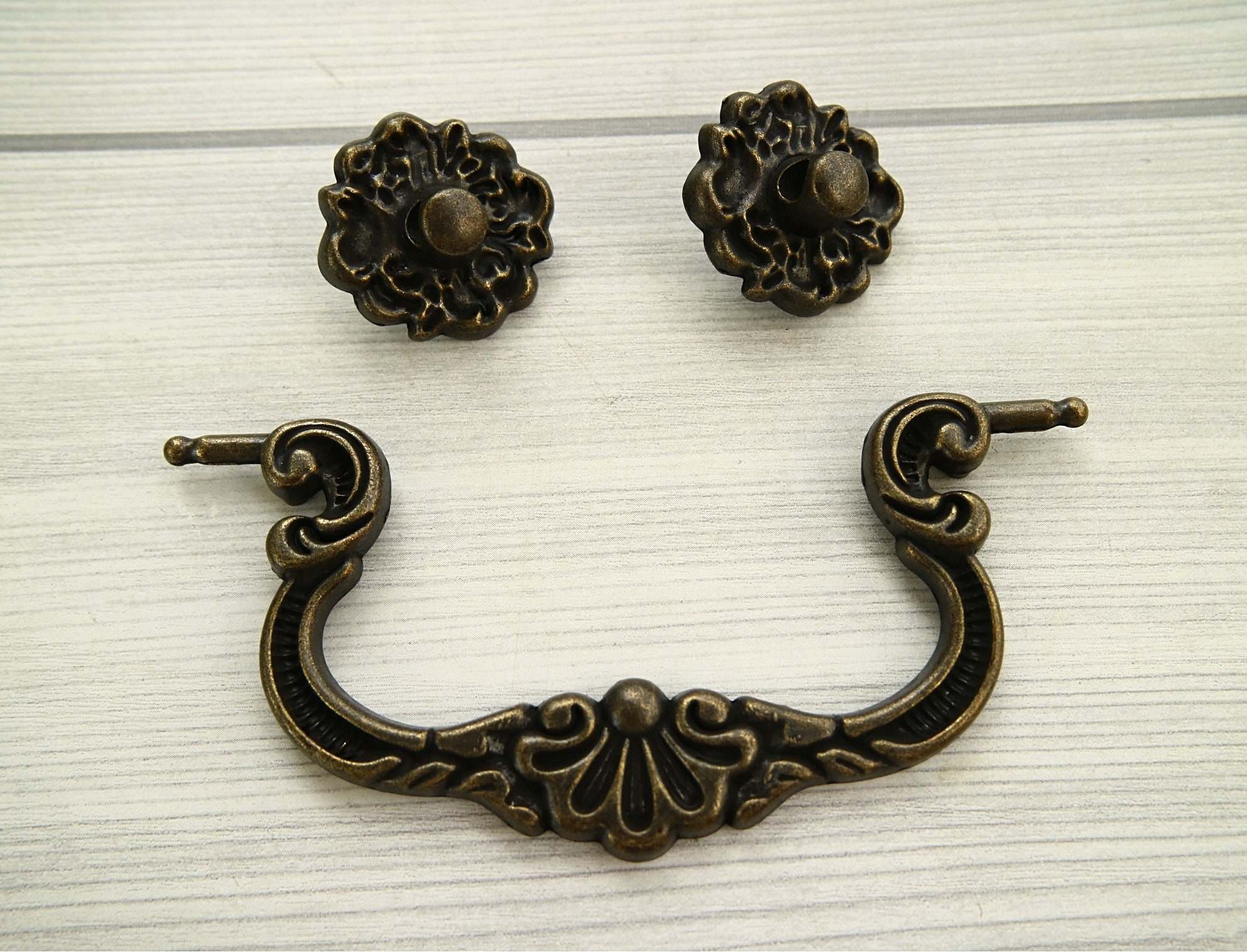 3.75 Antique bronze drop bail handle vintage style | Etsy