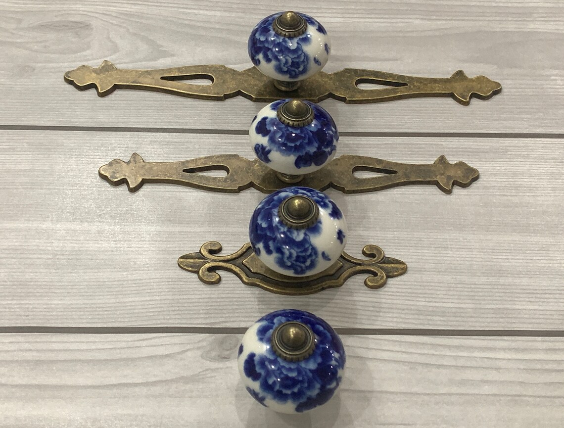 Blue White Ceramic Handle Knob Flower Handle Pull Porcelain Knob ...