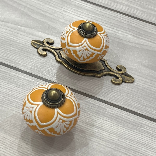 Yellow Knob - Etsy