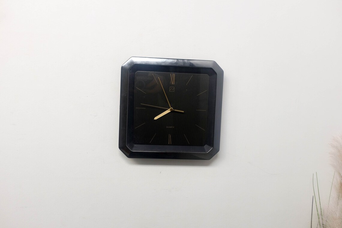 1990s Z Vintage Japan Clock With a Timer by Quartz in - Etsy